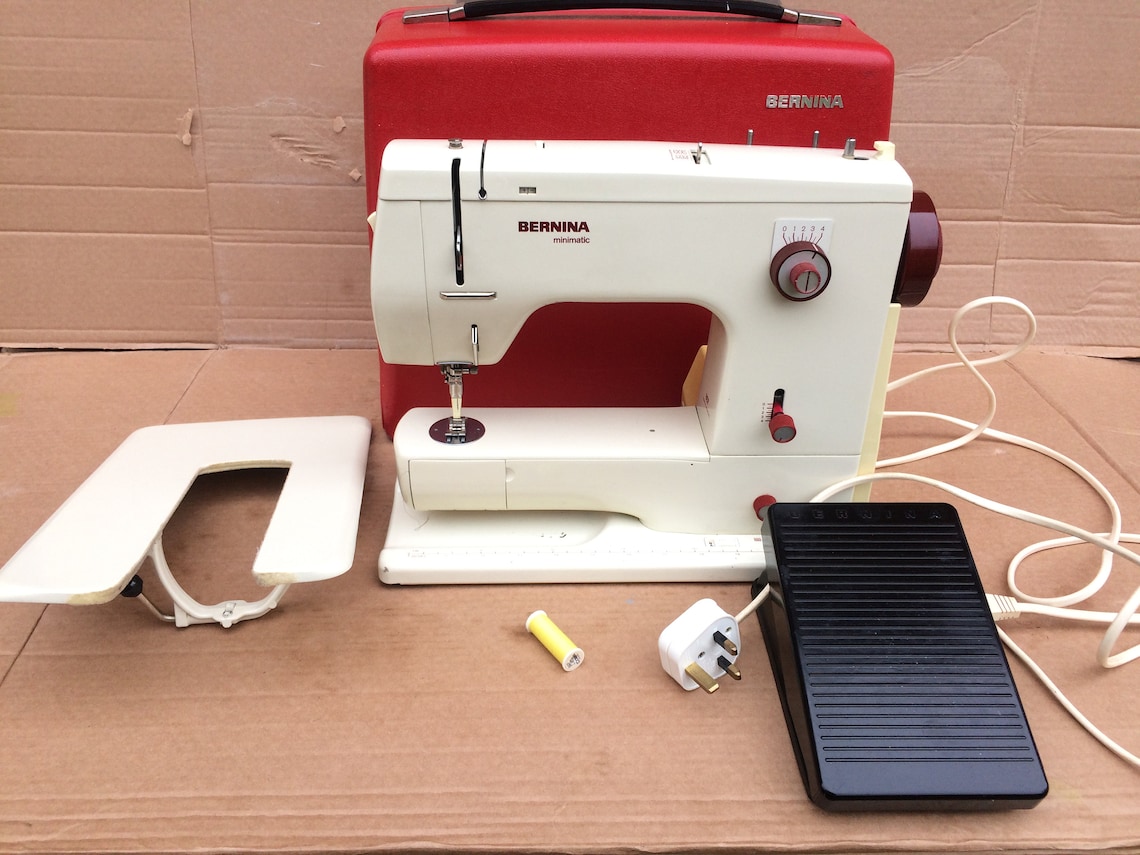 Bernina 807 Minimatic Zig Zag Multi- Decorative Stitch Sewing Machine ...