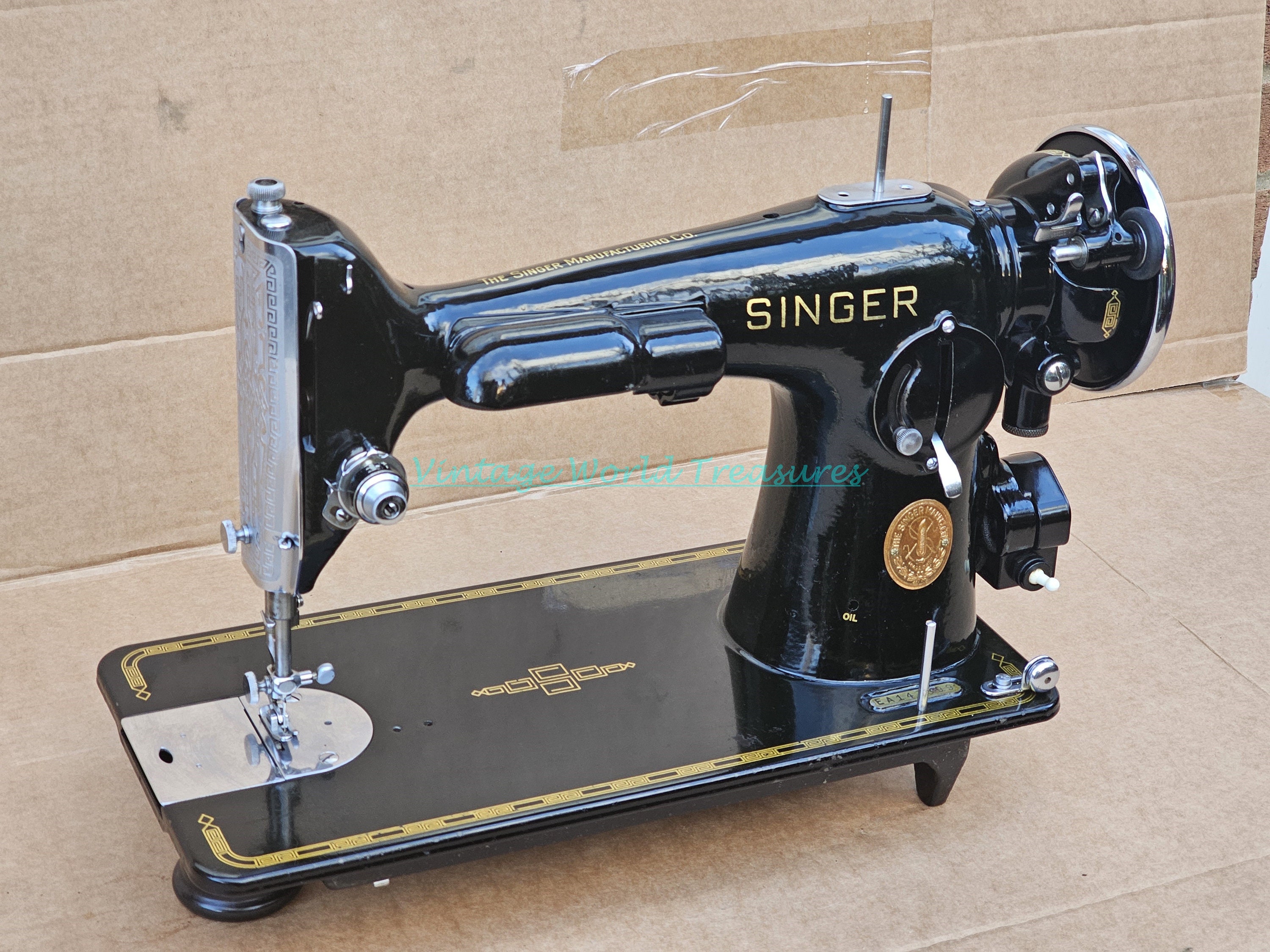 Beautiful Singer 201-2 Electric Vintage Sewing Machine With Potted ...