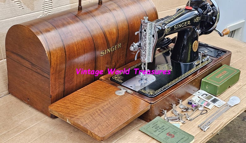 Singer 15K80 Vintage Sewing Machine With Bentwood Case, Accessories and ...