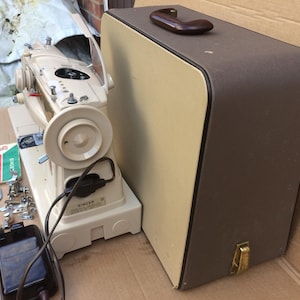 Singer 431G Slant-o-matic Sewing Machine: Freehand Embroidery, Multi ...