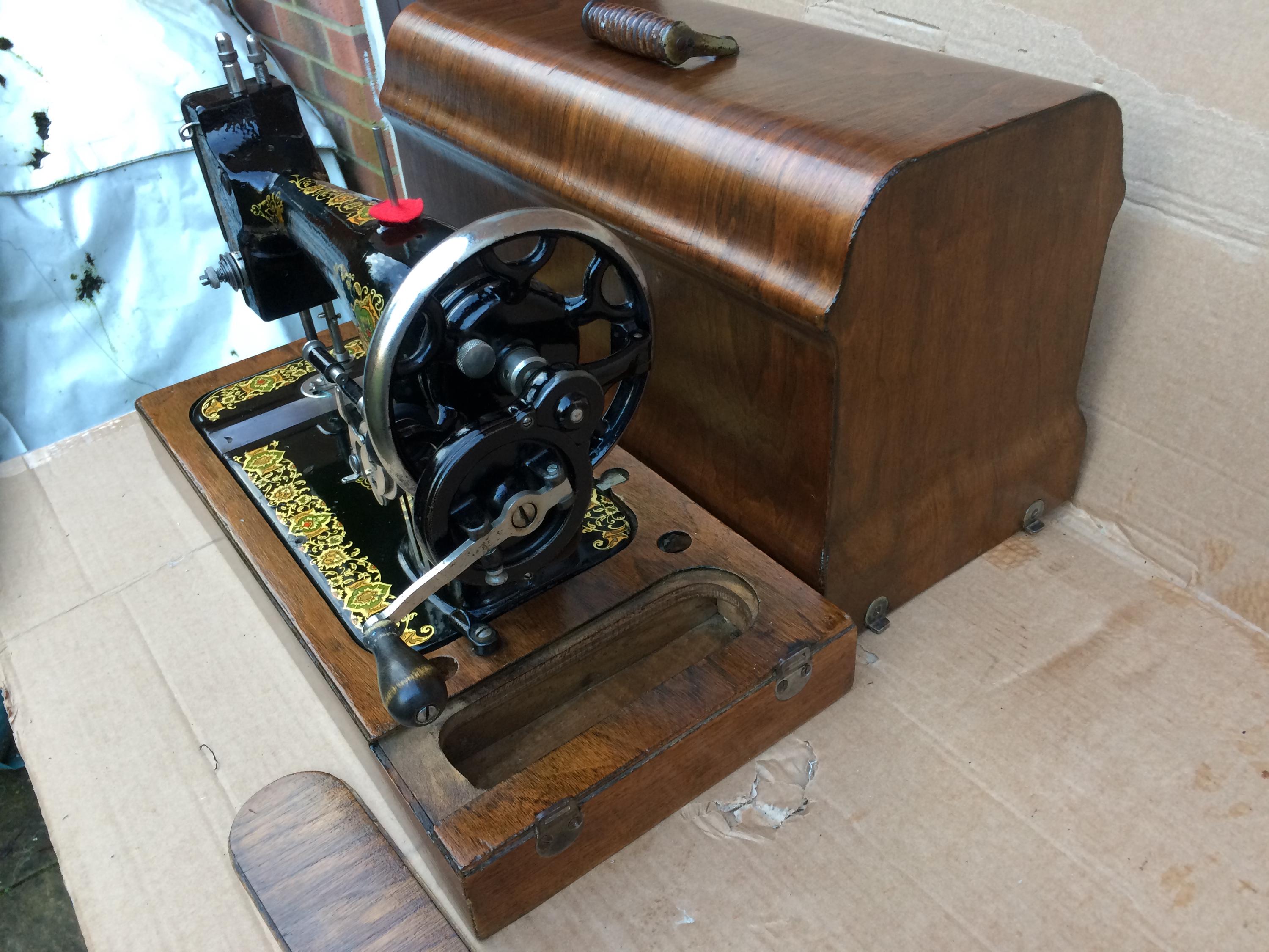 Nelson No. 45 Hand Crank Vintage Sewing Machine With Case - Etsy