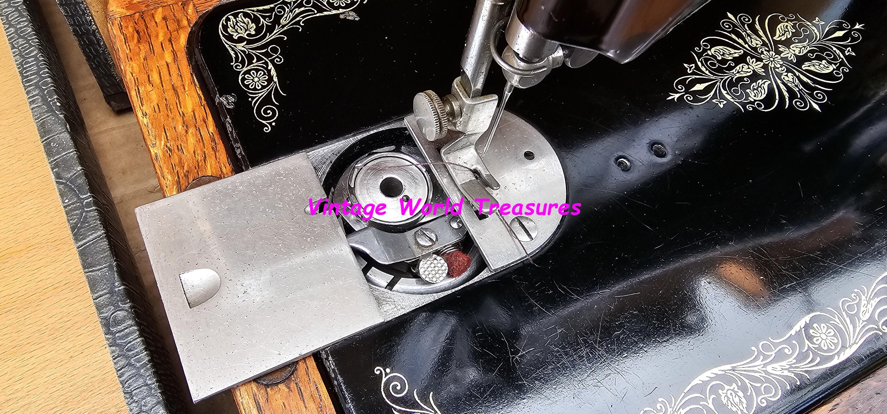 Singer 66K Blackside Hand Crank Sewing Machine With Attachments - Etsy