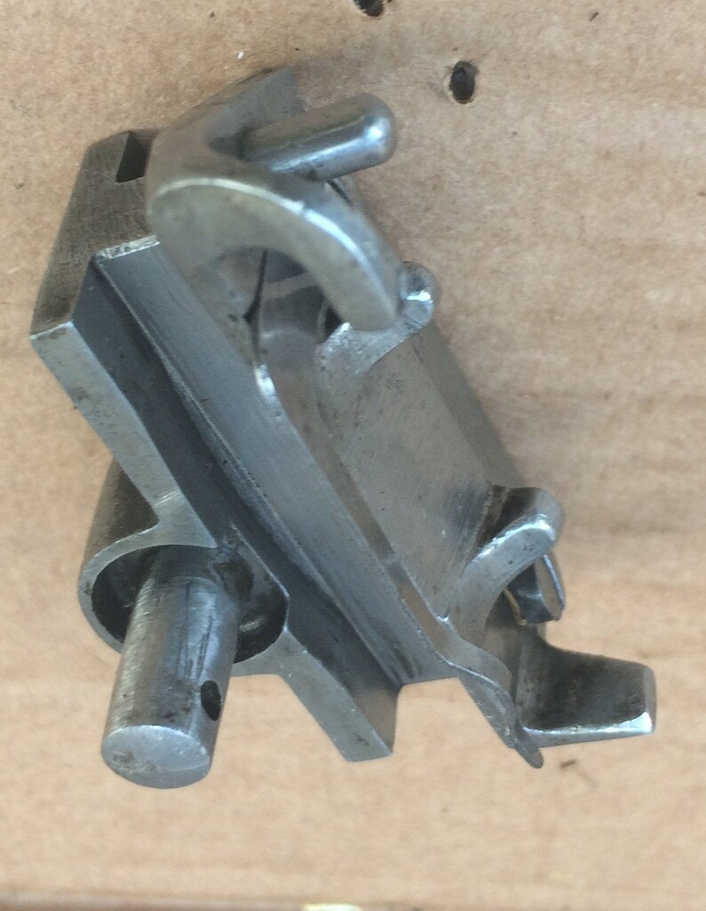 Antique Singer 12K Sewing Machine Shuttle Carrier - Etsy