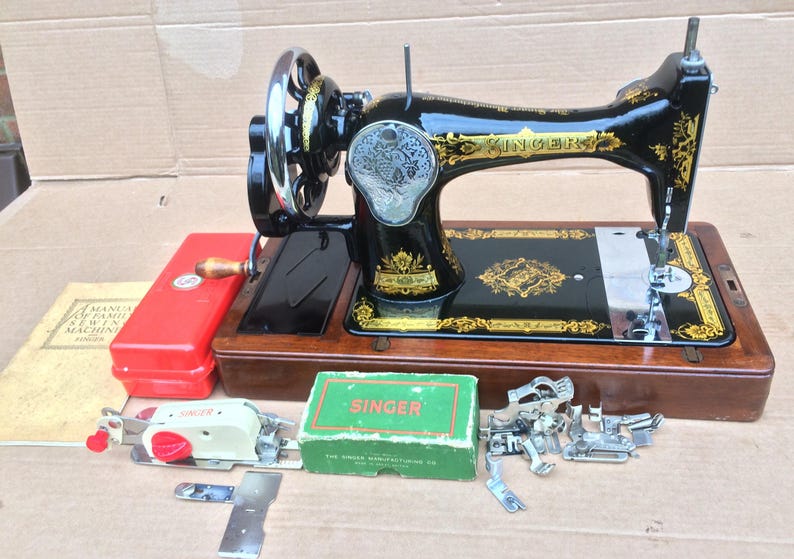 Vintage Singer 28, 28K Hand Crank Sewing Machine With Bentwood Case and ...