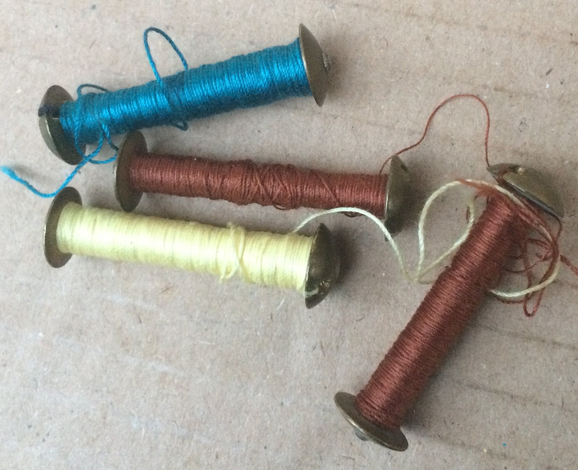 Jones Family Vibrating Shuttle Sewing Machine Bobbins X 4 - Etsy