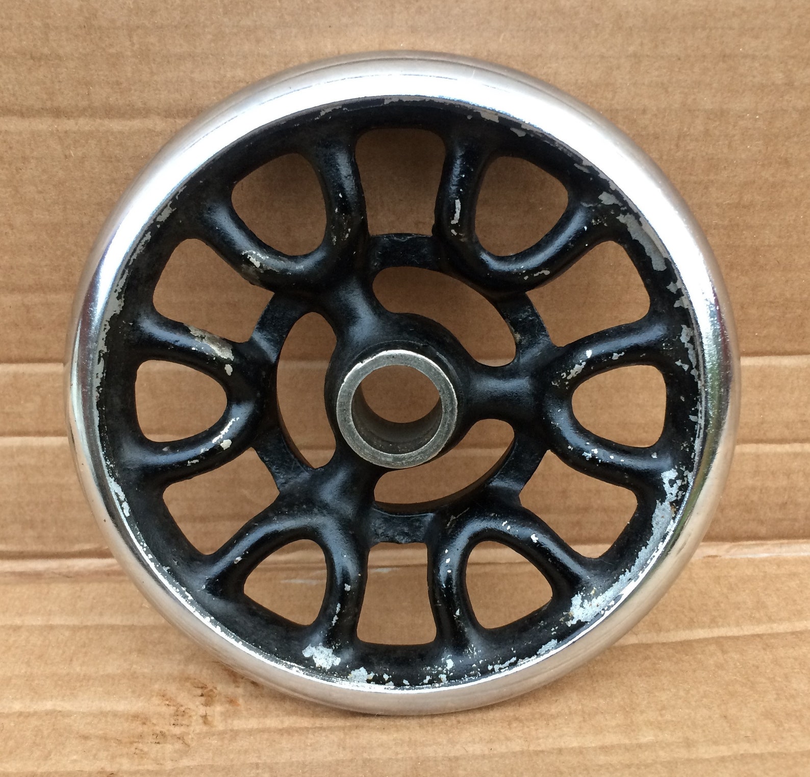 Uncommon Vintage Singer 27K Sewing Machine Balance Wheel With 12 Spokes ...