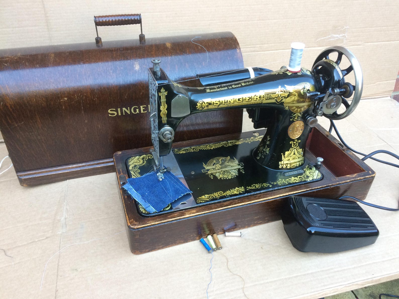 Singer 127K Electric Sewing Machine With Sphinx Decals - Etsy