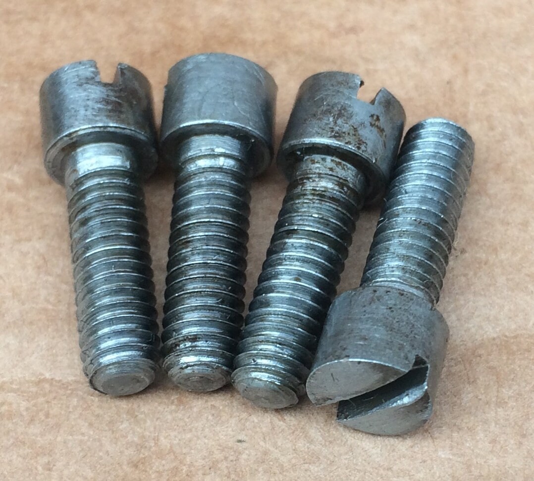 Antique Singer 29K Industrial Sewing Machine Mounting Bolting Screws X ...