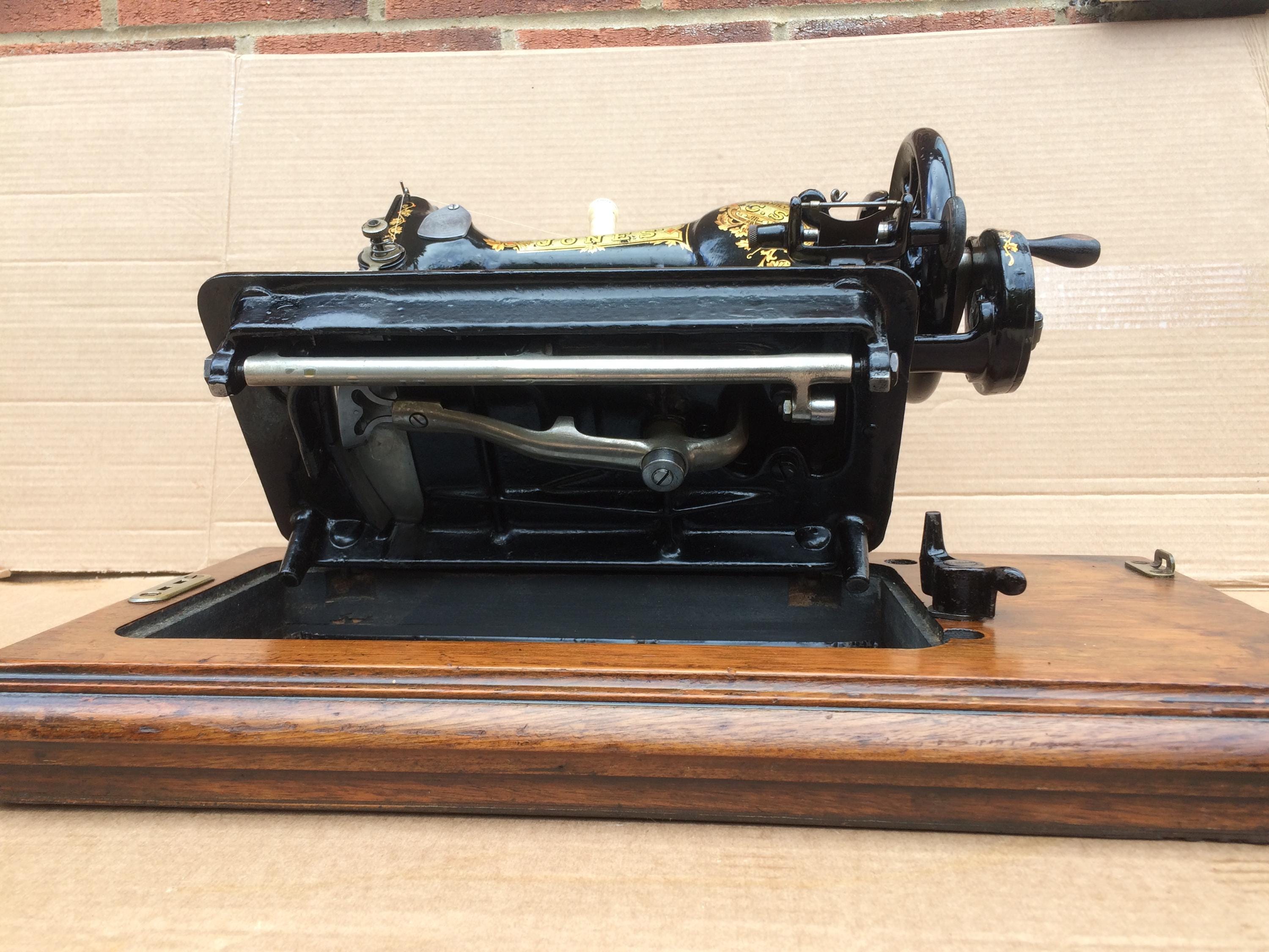 Jones CS Family Vintage Hand Crank Sewing Machine - Etsy