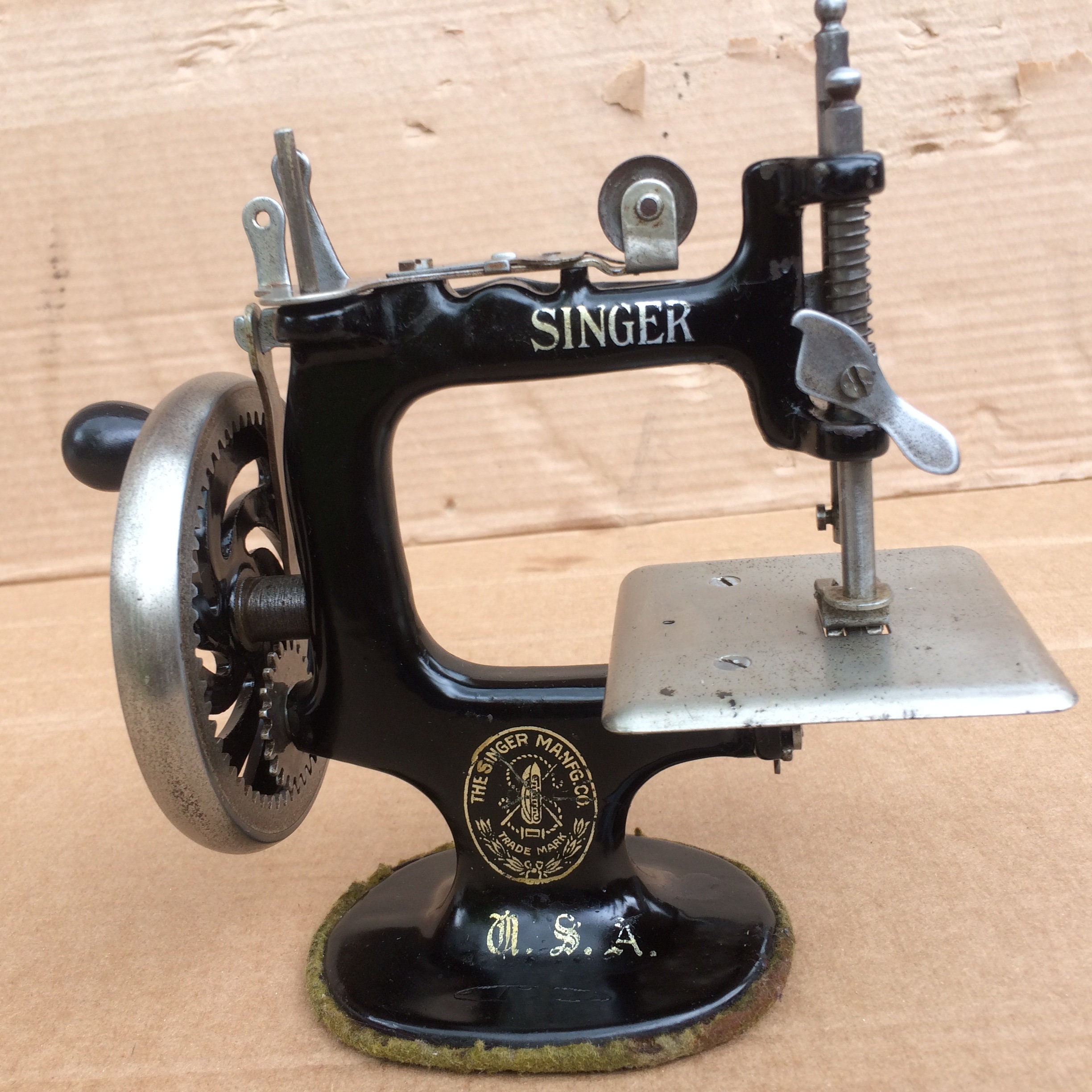 Antique Singer Model 20 Miniature/child Sewing Machine - Etsy
