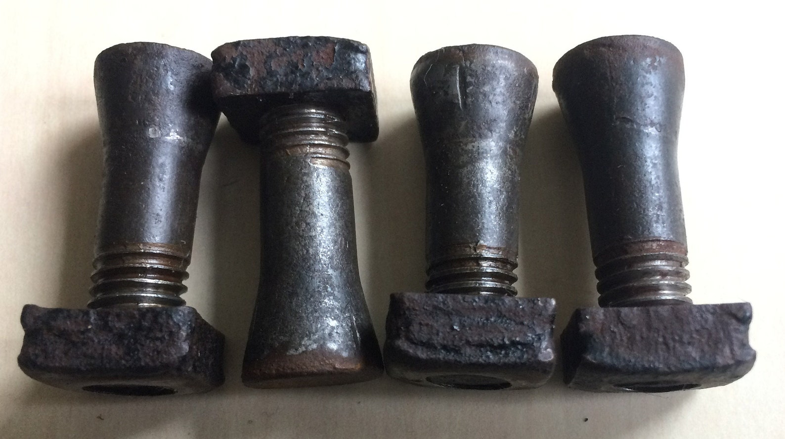 Antique Singer Treadle Sewing Machine Mounting Bolts and Nuts - Etsy UK