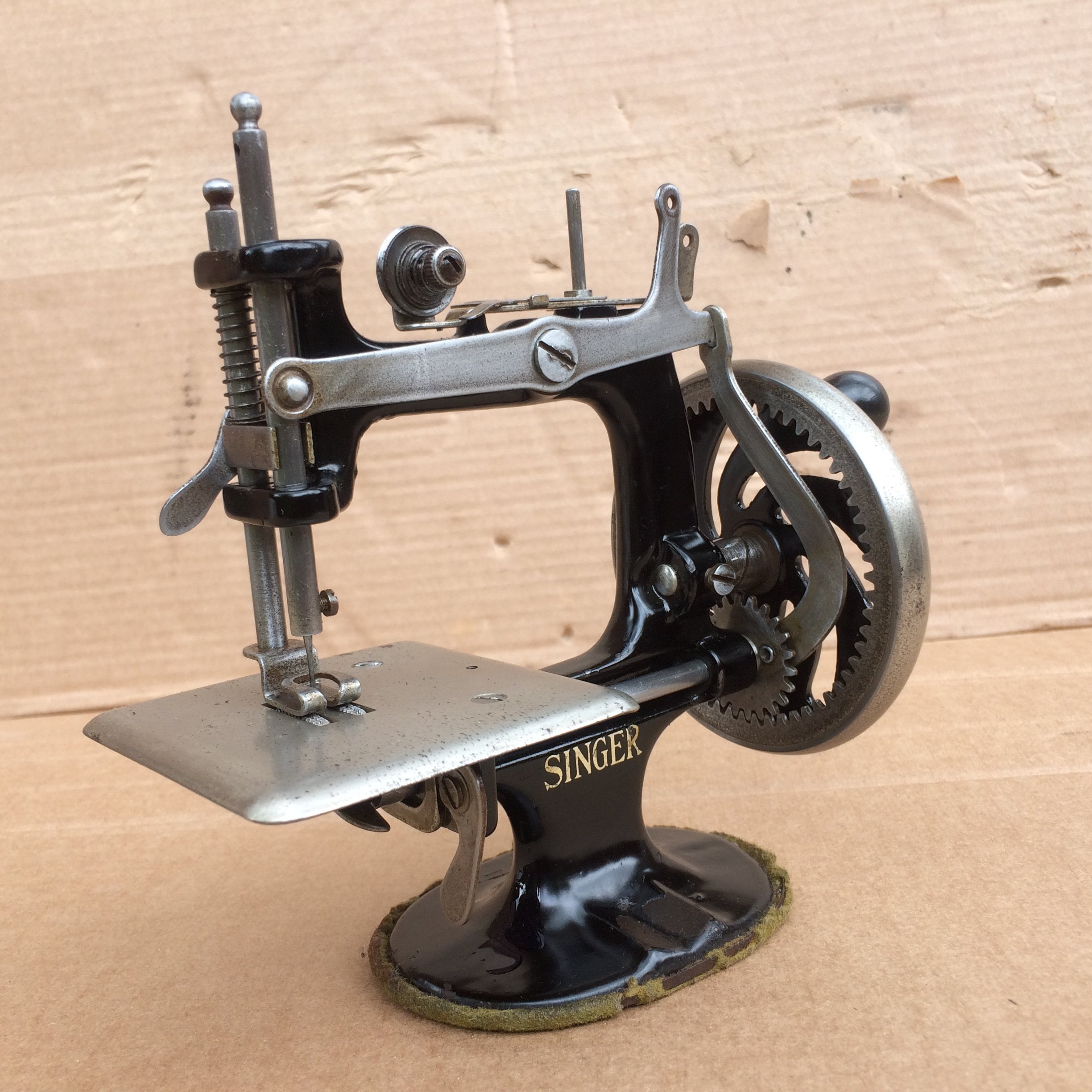 Antique Singer Model 20 Miniature/child Sewing Machine - Etsy