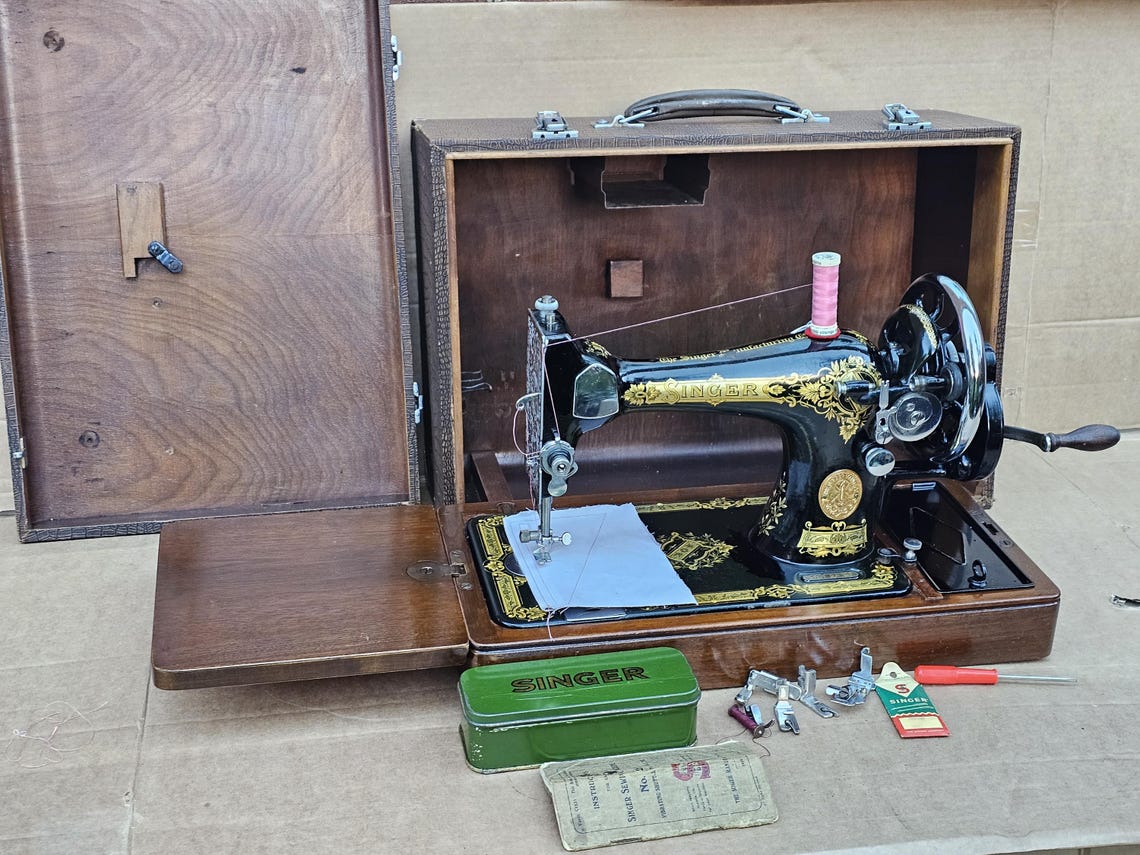 Vintage Singer 28, 28K Hand Crank Sewing Machine With Croc Case and ...