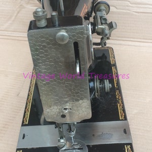 Vickers Hand-crank Vintage Sewing Machine - Etsy UK