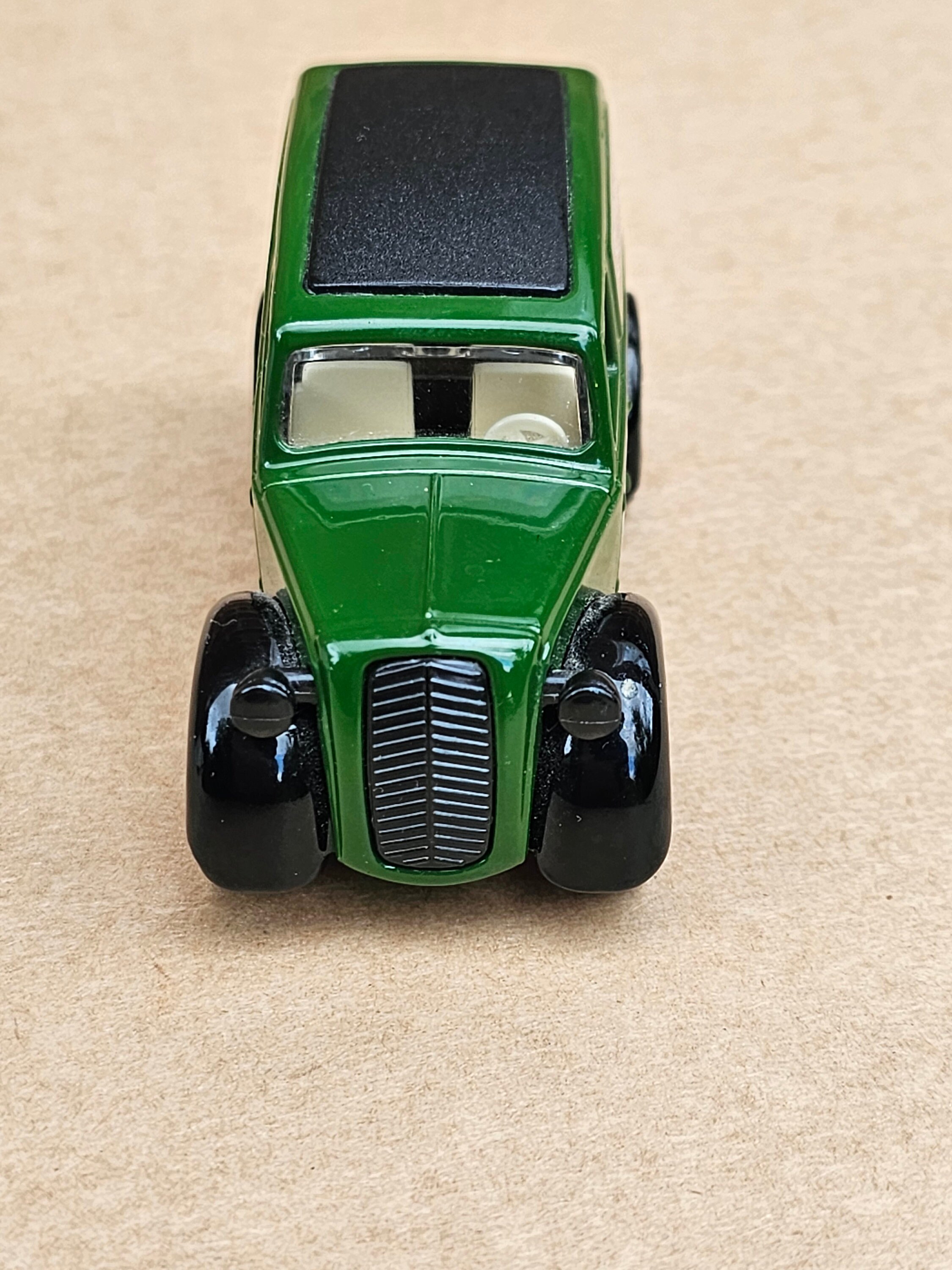 Singer Morris Model Car - Etsy
