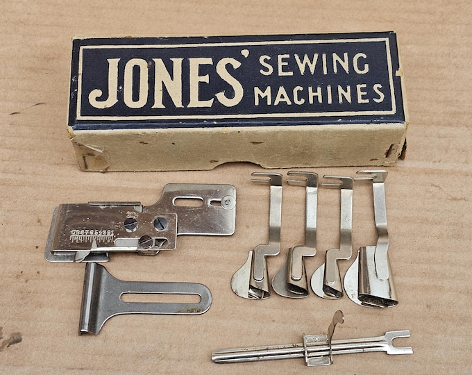 Antique Singer 29K Industrial Sewing Machine Mounting Bolting Screws X ...