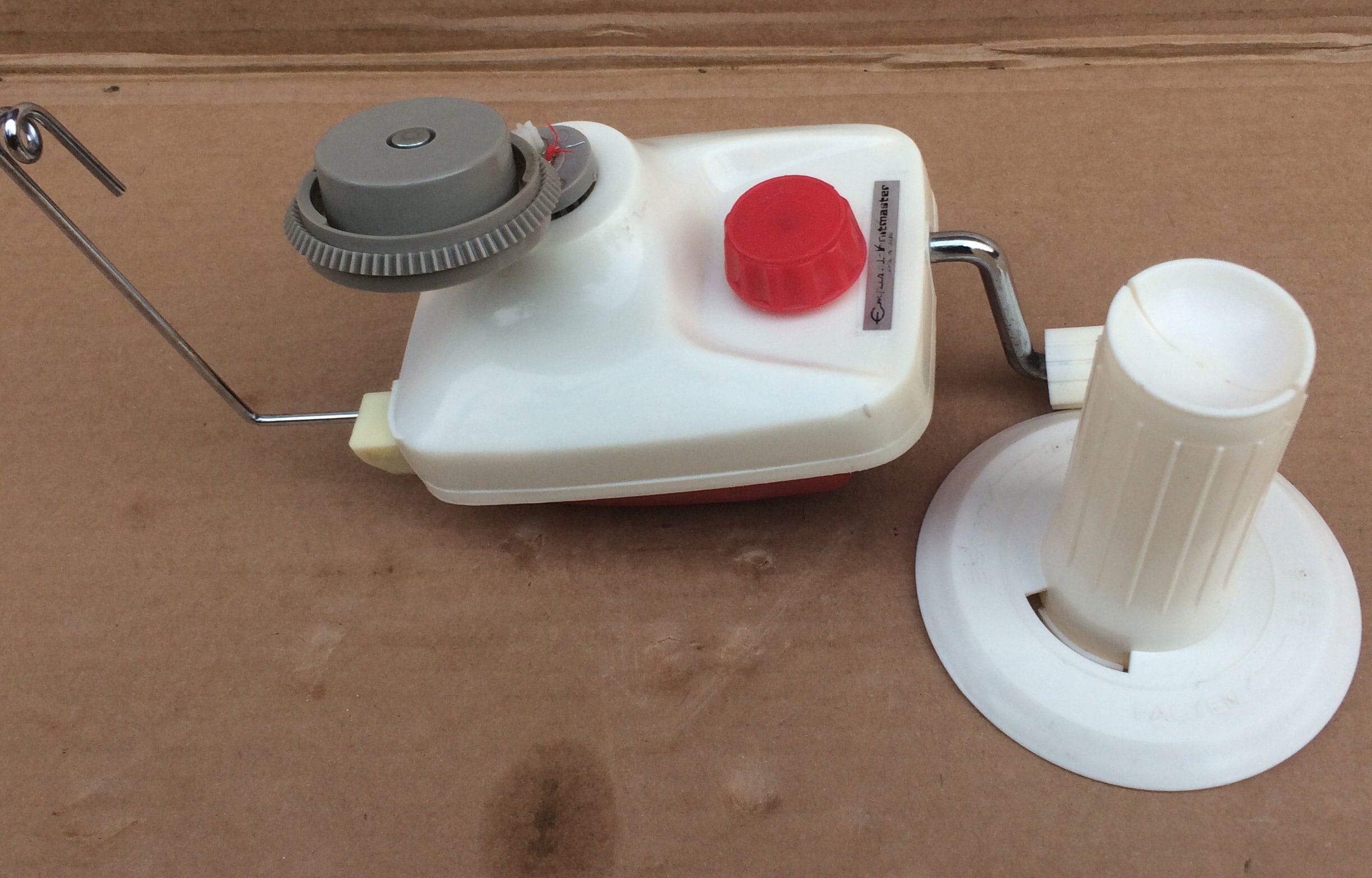 Empisal Knitmaster Vintage Hand Operated Knitting Roll String, Yarn ...