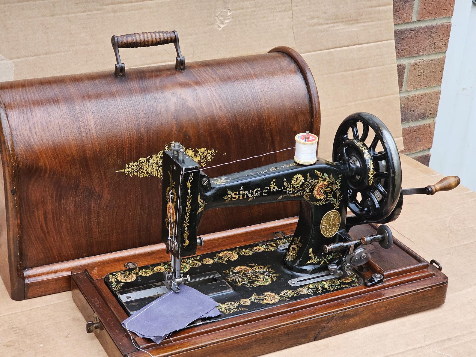 Singer 48K Sewing Machine With Ottoman Carnation Decals - Etsy