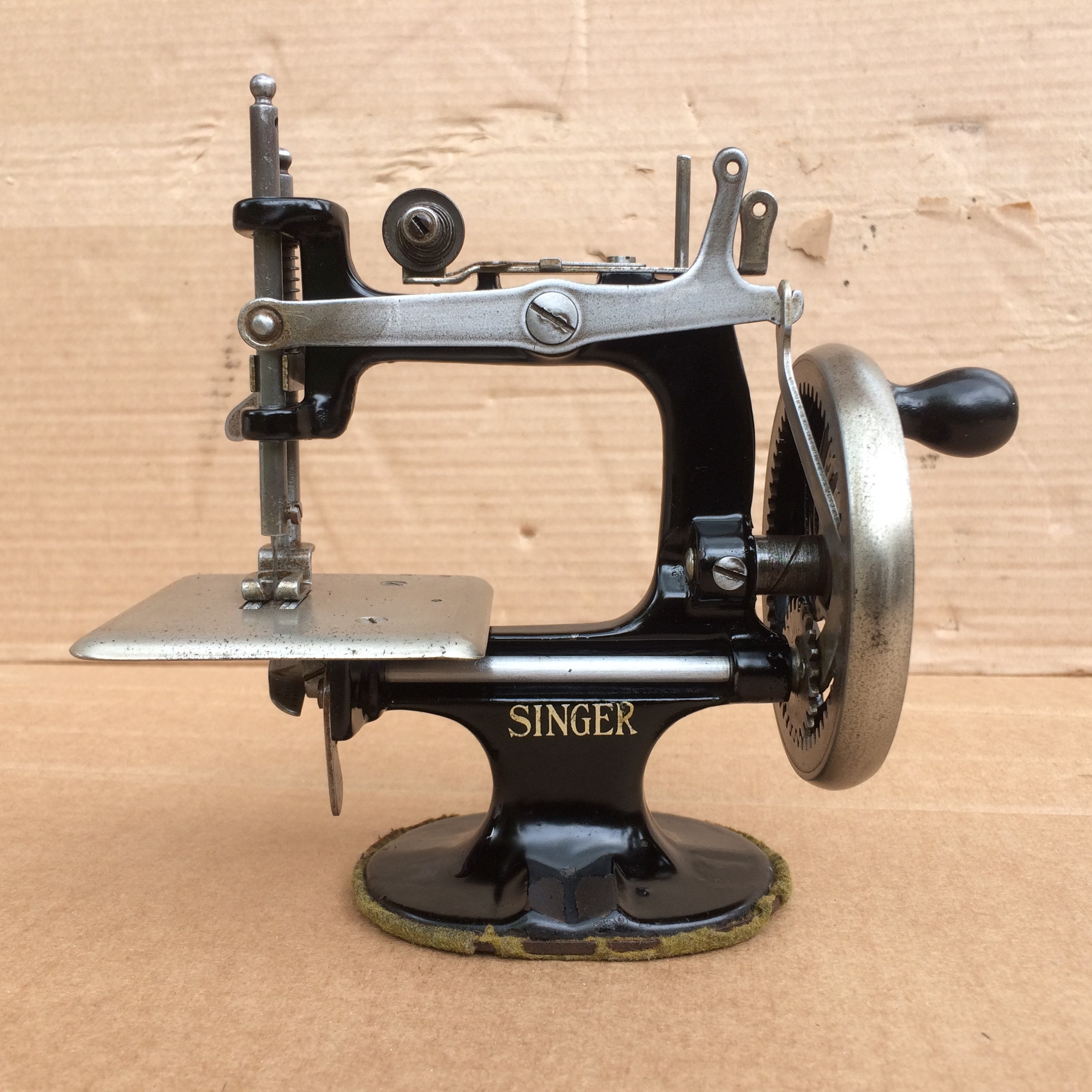 Antique Singer Model 20 Miniature/child Sewing Machine - Etsy