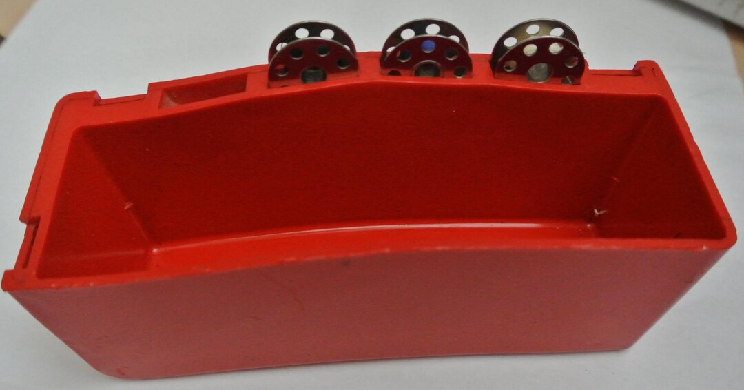 Red Singer Featheweight Sewing Machine Attachments Case With 3 Bobbins ...