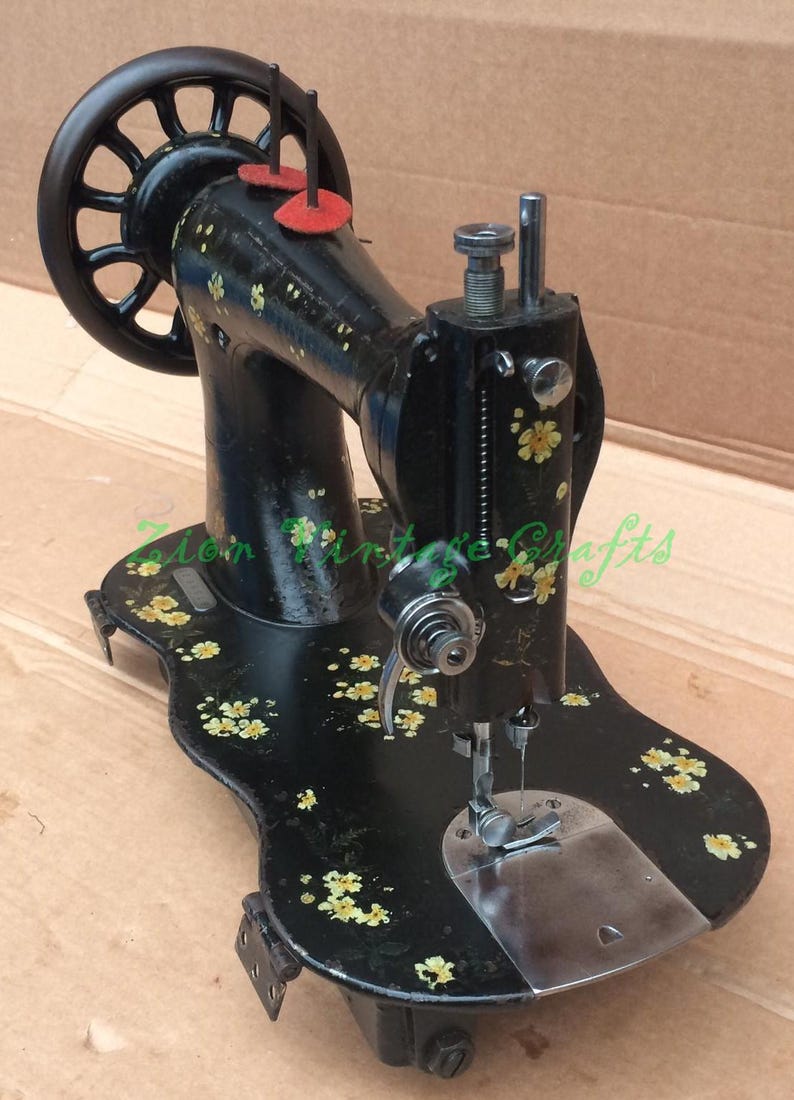 Singer Fiddle Base Improved Family Painted Daises Decals Sewing Machine ...