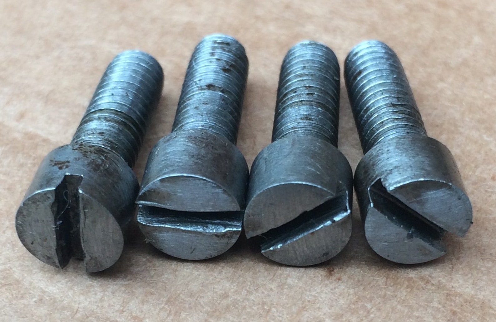 Antique Singer 29K Industrial Sewing Machine Mounting Bolting Screws X ...