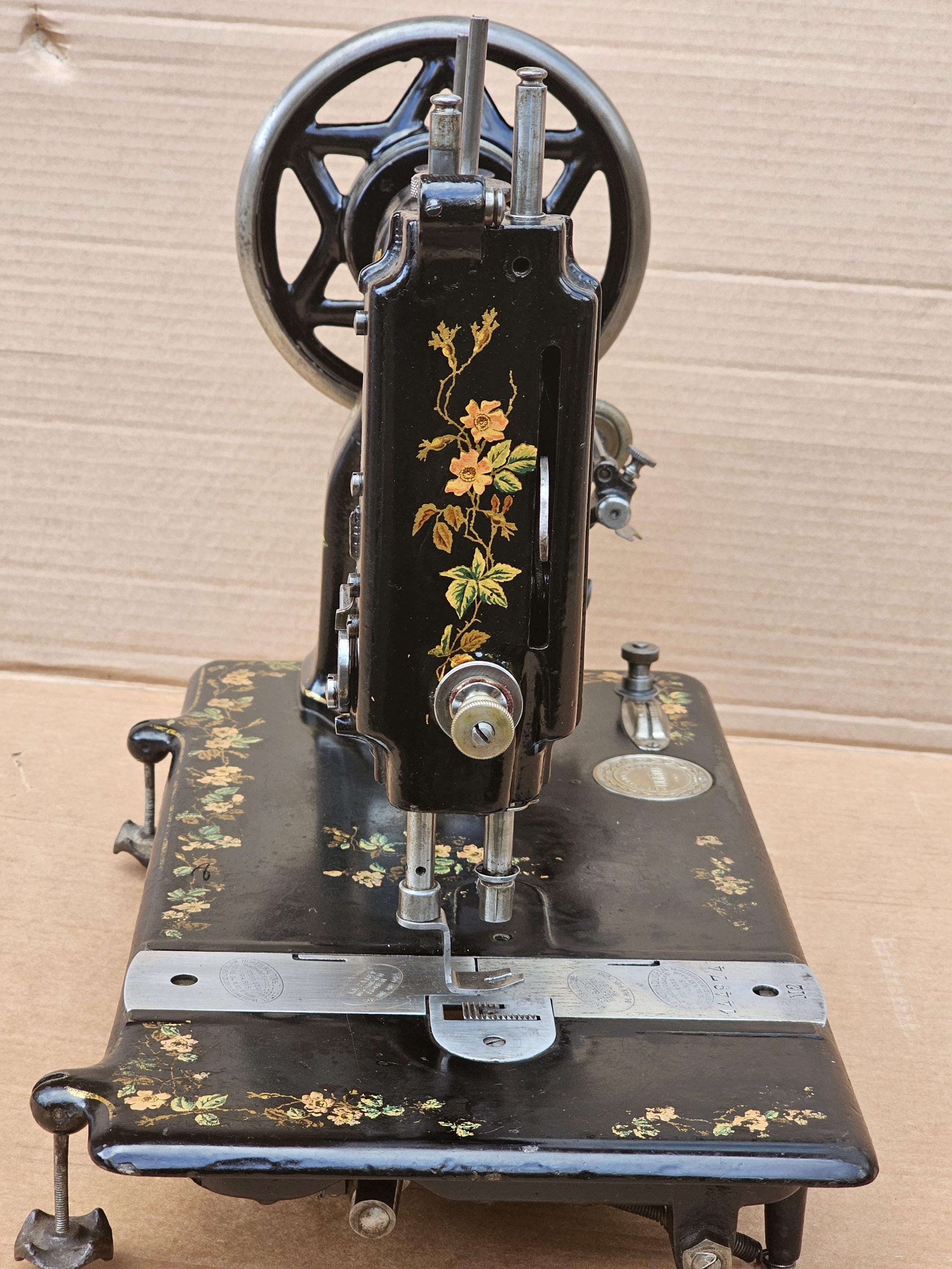 LA MODERNE Hurtu Veritable Antique Lockstich Sewing Machine Paris Head ...