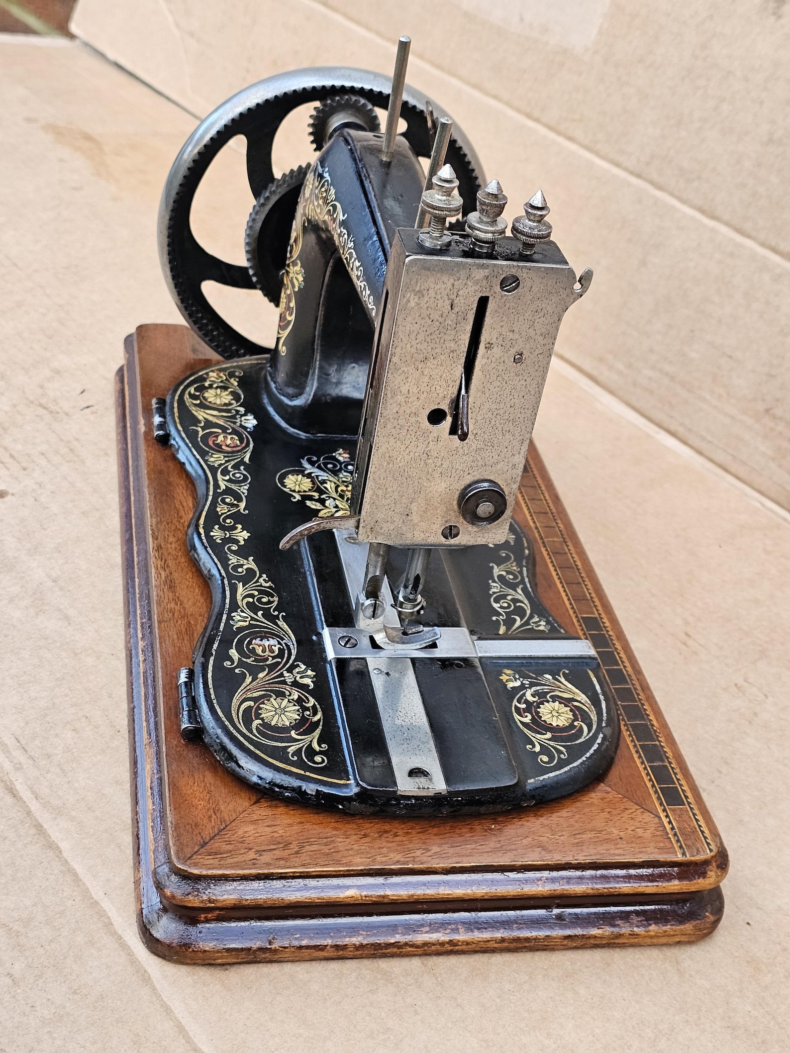 Antique Fiddle Base Hand Crank Sewing Machine - Etsy