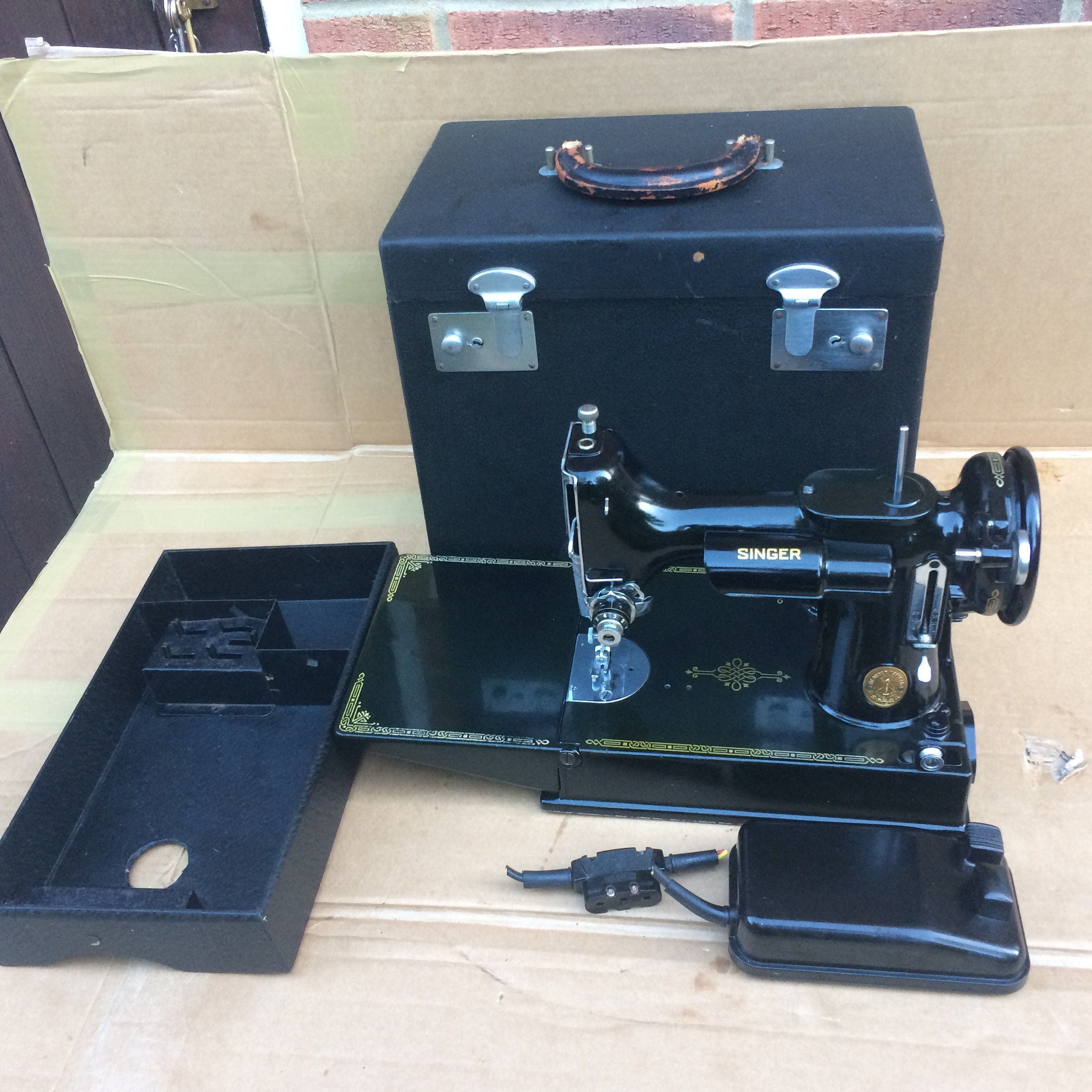 1948 Vintage Singer 221K Featherweight Sewing Machine With Egyptian ...