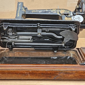 Singer 48K Sewing Machine With Ottoman Carnation Decals - Etsy