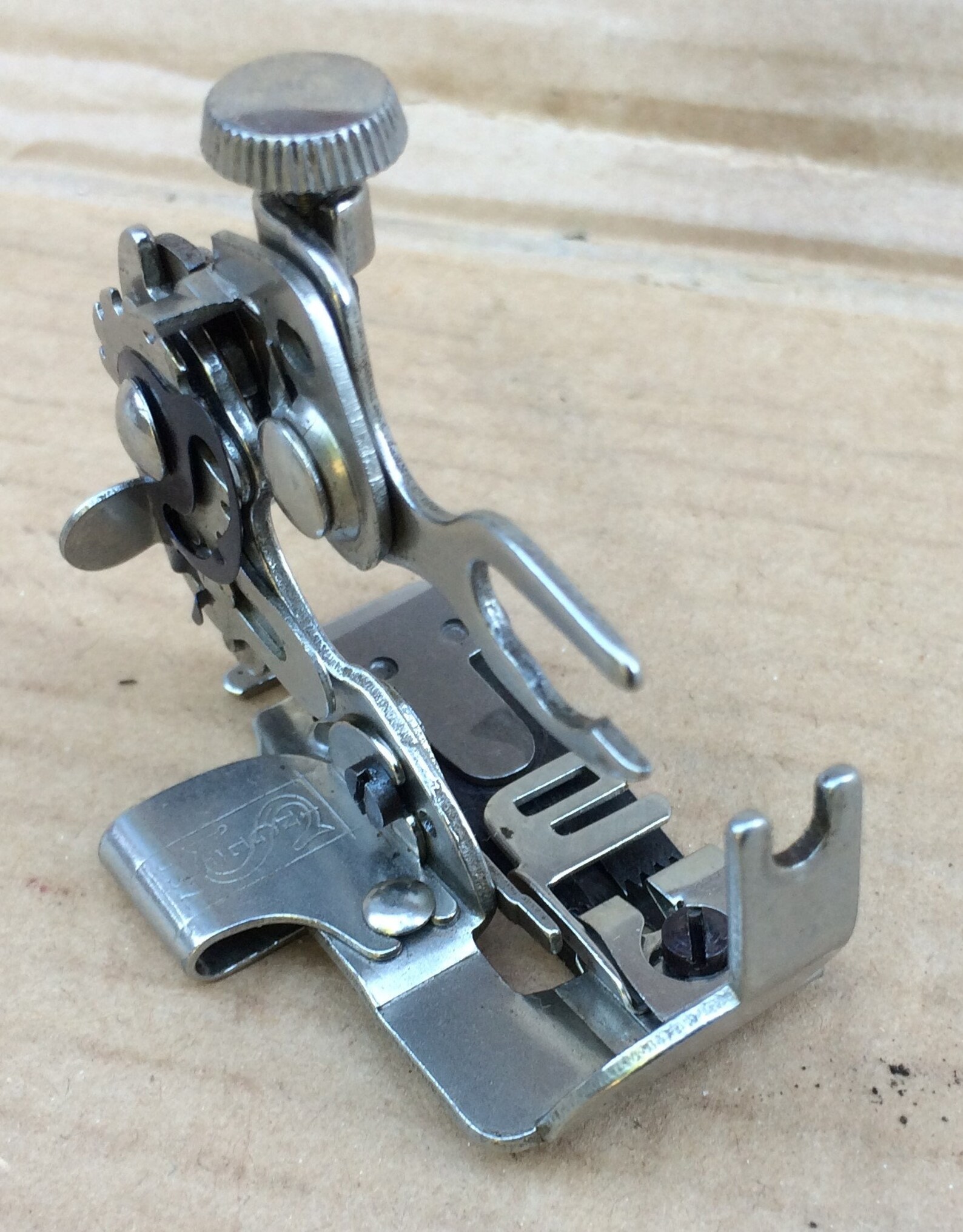 Singer 66 Sewing Machine Back Clamp Ruffler Simanco 36518 - Etsy