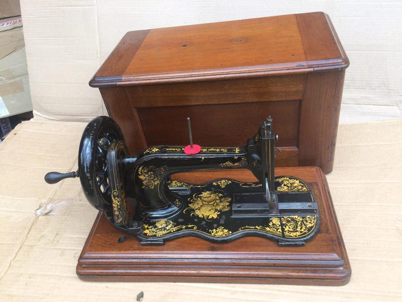 Antique Singer 12K Fiddle Base Sewing Machine With Large Roses Decals ...