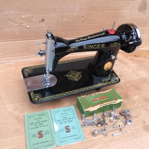 Singer 15k Near Perfect RAF Decals Sewing Machine With Instruction ...