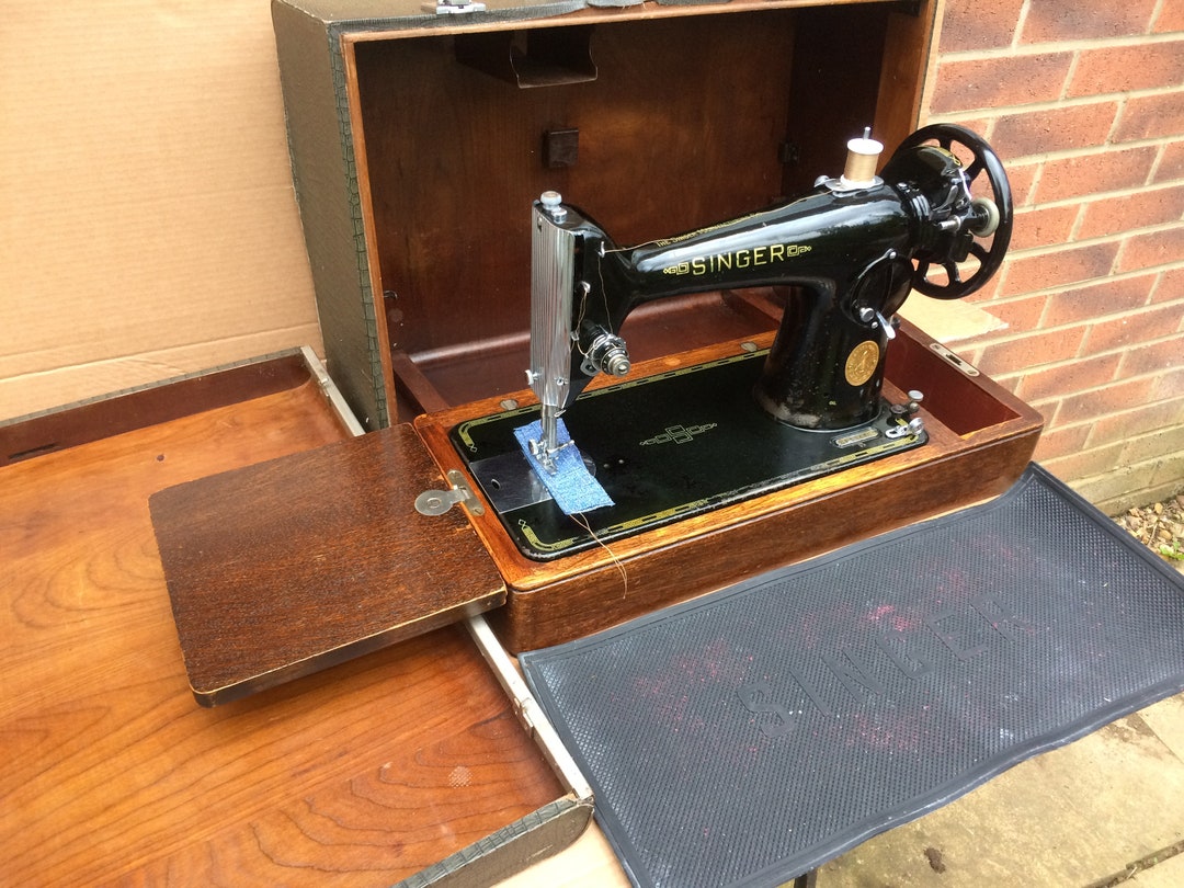 Vintage Singer 201K Sewing Machine With Singer Mat - Etsy