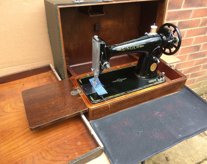Vintage Singer 201K Sewing Machine With Singer Mat - Etsy