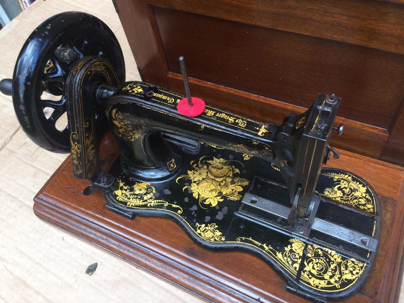 Antique Singer 12K Fiddle Base Sewing Machine With Large Roses Decals ...