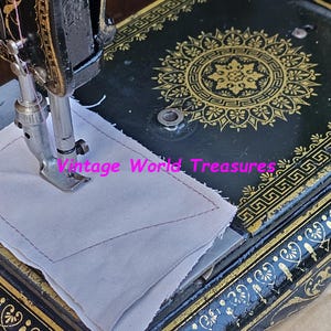 Defiance Lockstitch Antique Sewing Machine With Case and Instruction ...