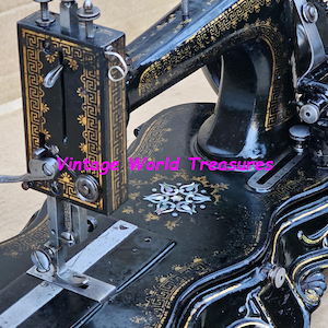 Junker & Ruh Lockstitch Antique Hand Crank Sewing Machine With Paw Feet ...
