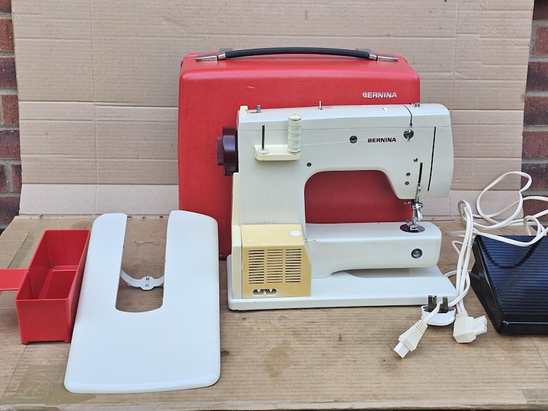 Bernina 807 Free-arm Multi- Decorative Stitch Sewing Machine - Etsy ...