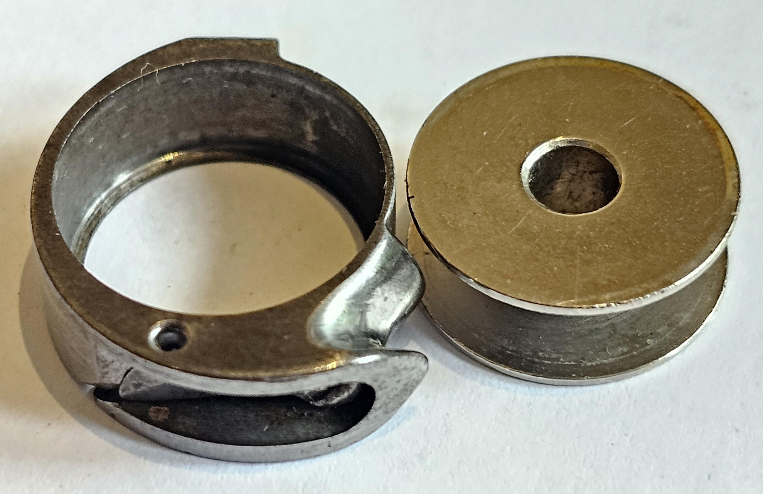 Singer 29K Leather Patcher Bobbin Case Simanco 8654 With Bobbin - Etsy