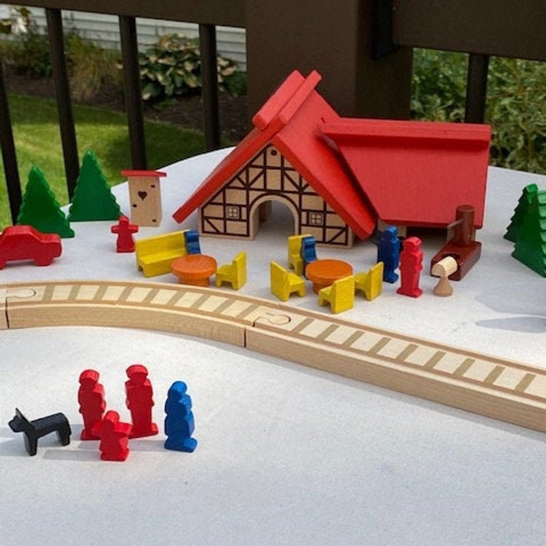 TC Timber Wooden Maple Train Set Farm Home & Happy Village - Etsy Italia