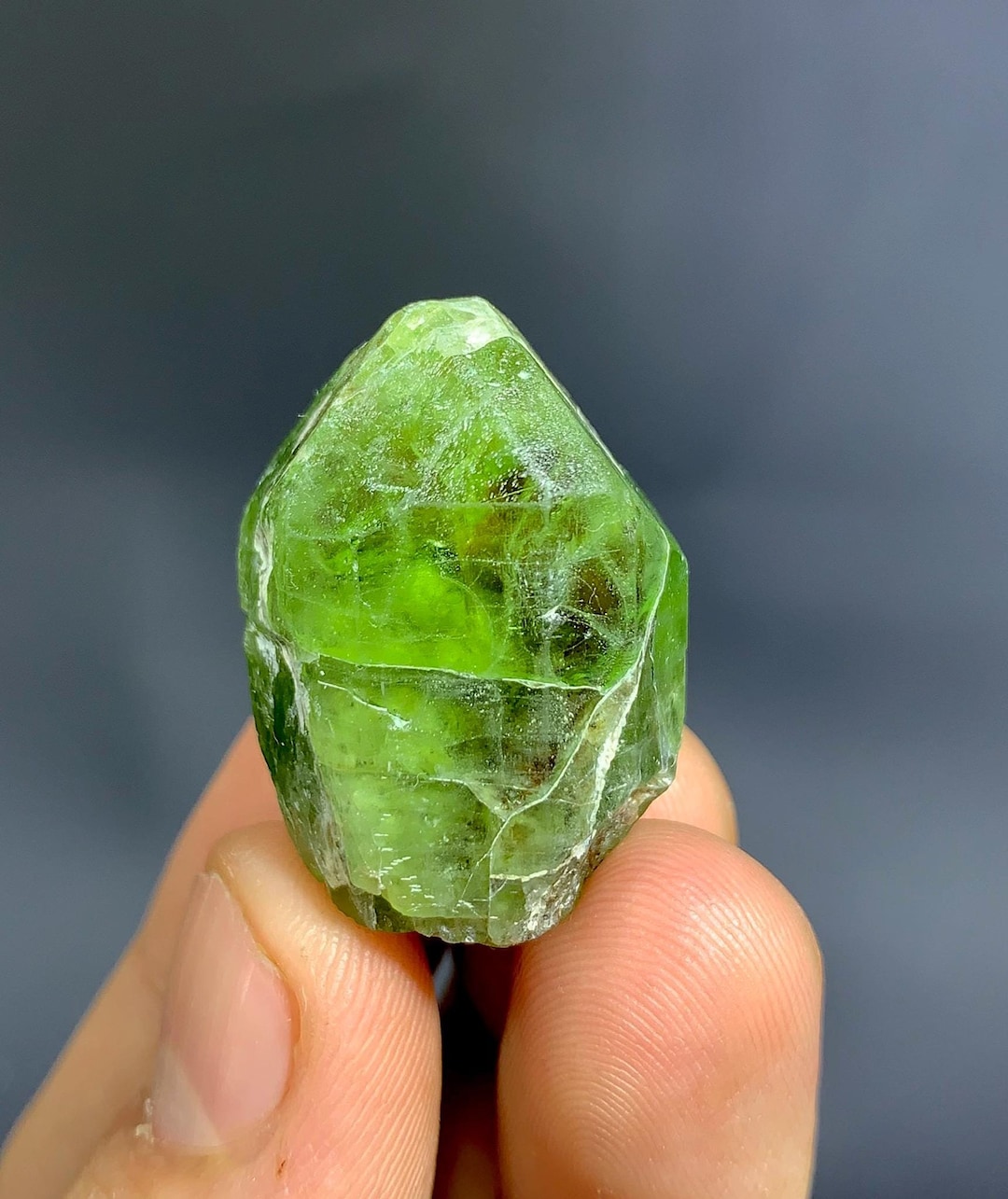 Terminated Lush Green Peridot Crystal , Peridot Specimen , Peridot ...