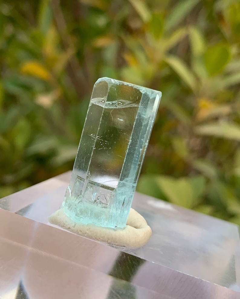 Loading gif transparent background - tunesress