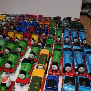 Thomas the Tank Engine Take-along Diecast Train Characters and Tenders ...