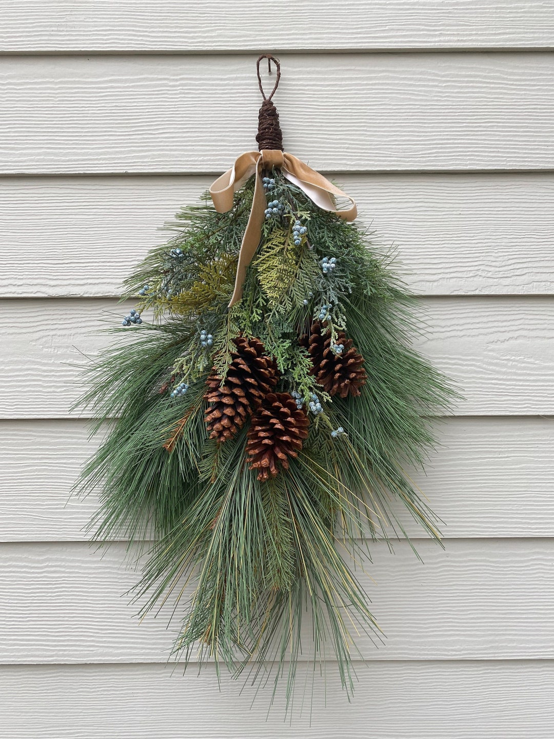Pine and Juniper Holiday Swag With Pinecones | Christmas Decoration ...