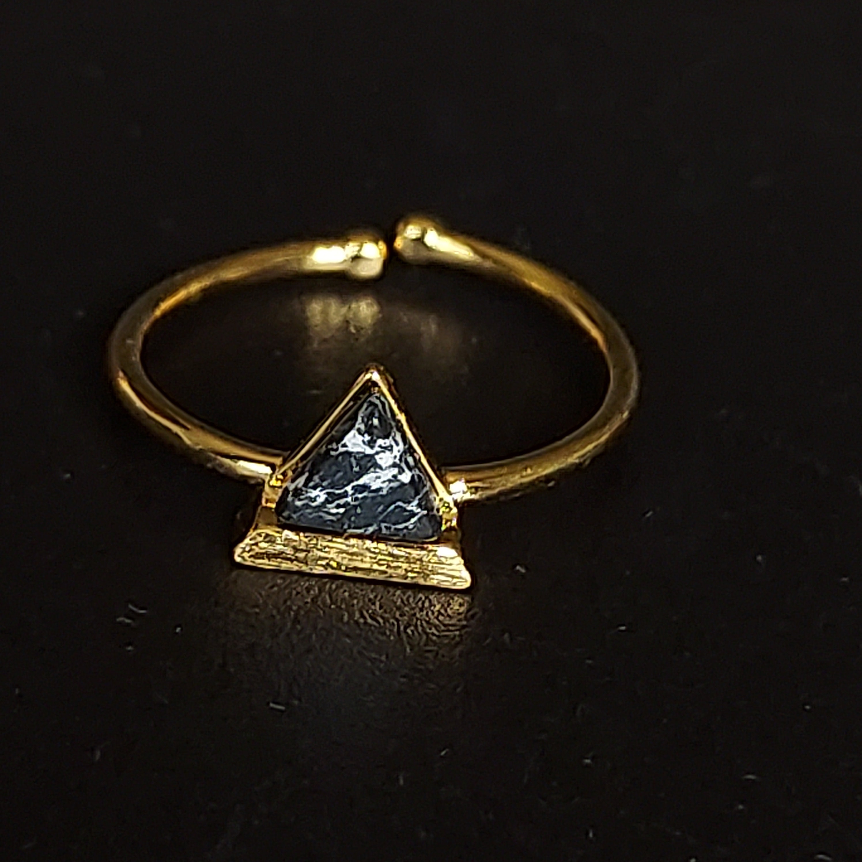 Black Howlite Marble Ring, Triangle Stone Ring, Gold and Black Free ...
