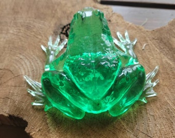 Resin Frog Figurine - Etsy