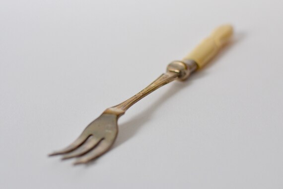 Art Deco Pickle Fork. EPNS with composite handle vintage | Etsy