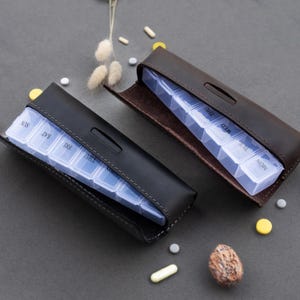 Custom Leather Medicine Wallet, Personalized Pill Holder, Travel Pill ...