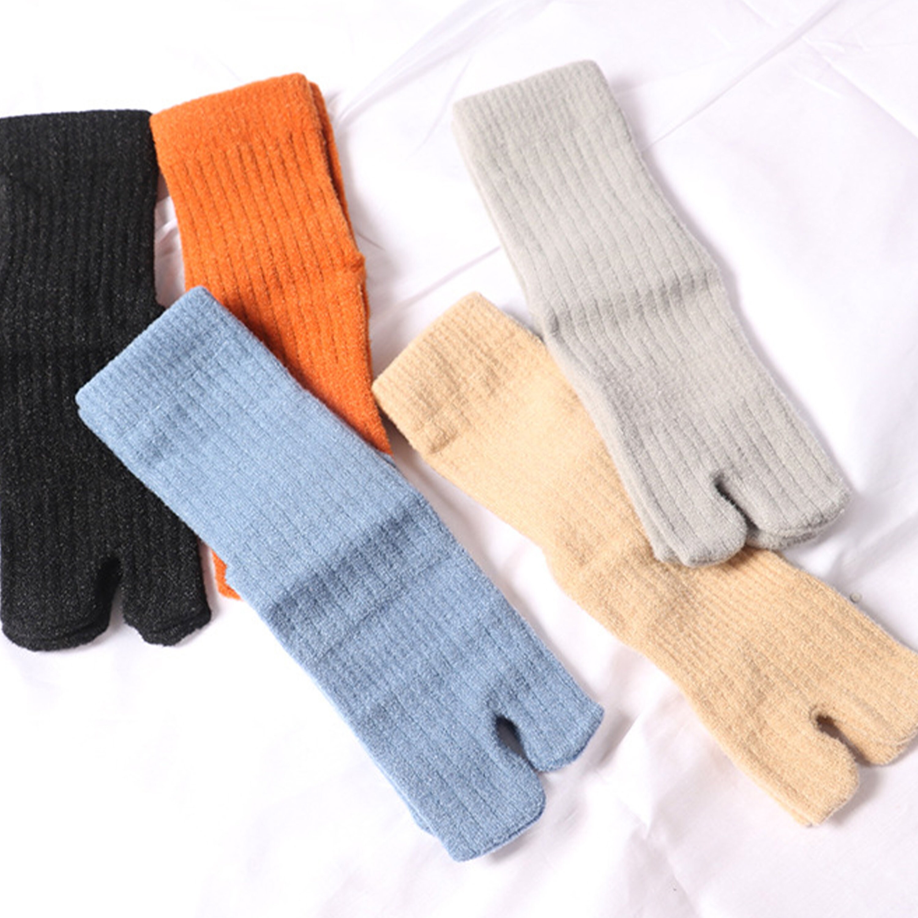 Winter Fuzzy Tabi Socks Japanese Style Unisex Split-Toe Tabi | Etsy